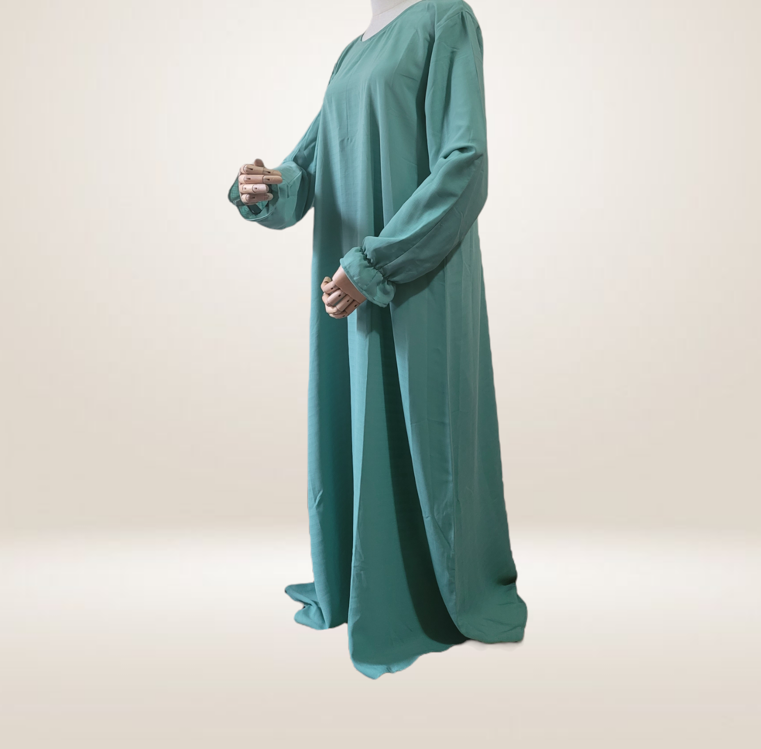 Basic – Cloak of Elegance